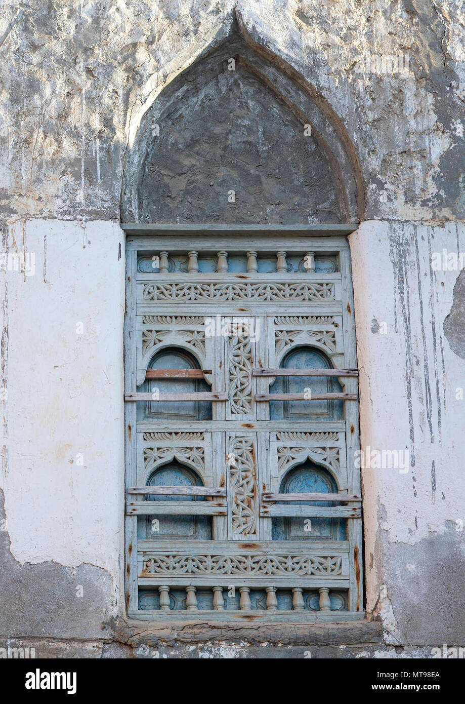 Wooden carved window of an abandoned house, Dhofar Governorate, Mirbat ...