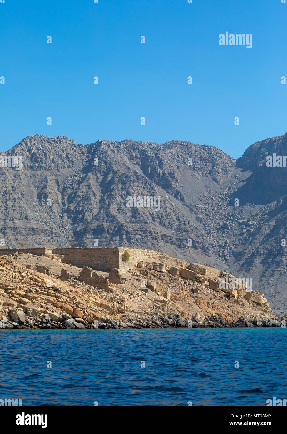 Telegraph island, Musandam Governorate, Khasab, Oman Stock Photo - Alamy