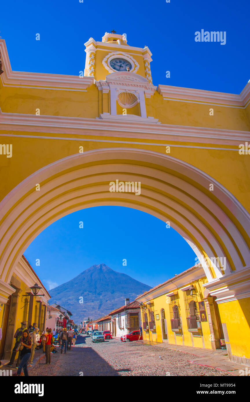 Antigua ciudad colonial de guatemala hi-res stock photography and ...