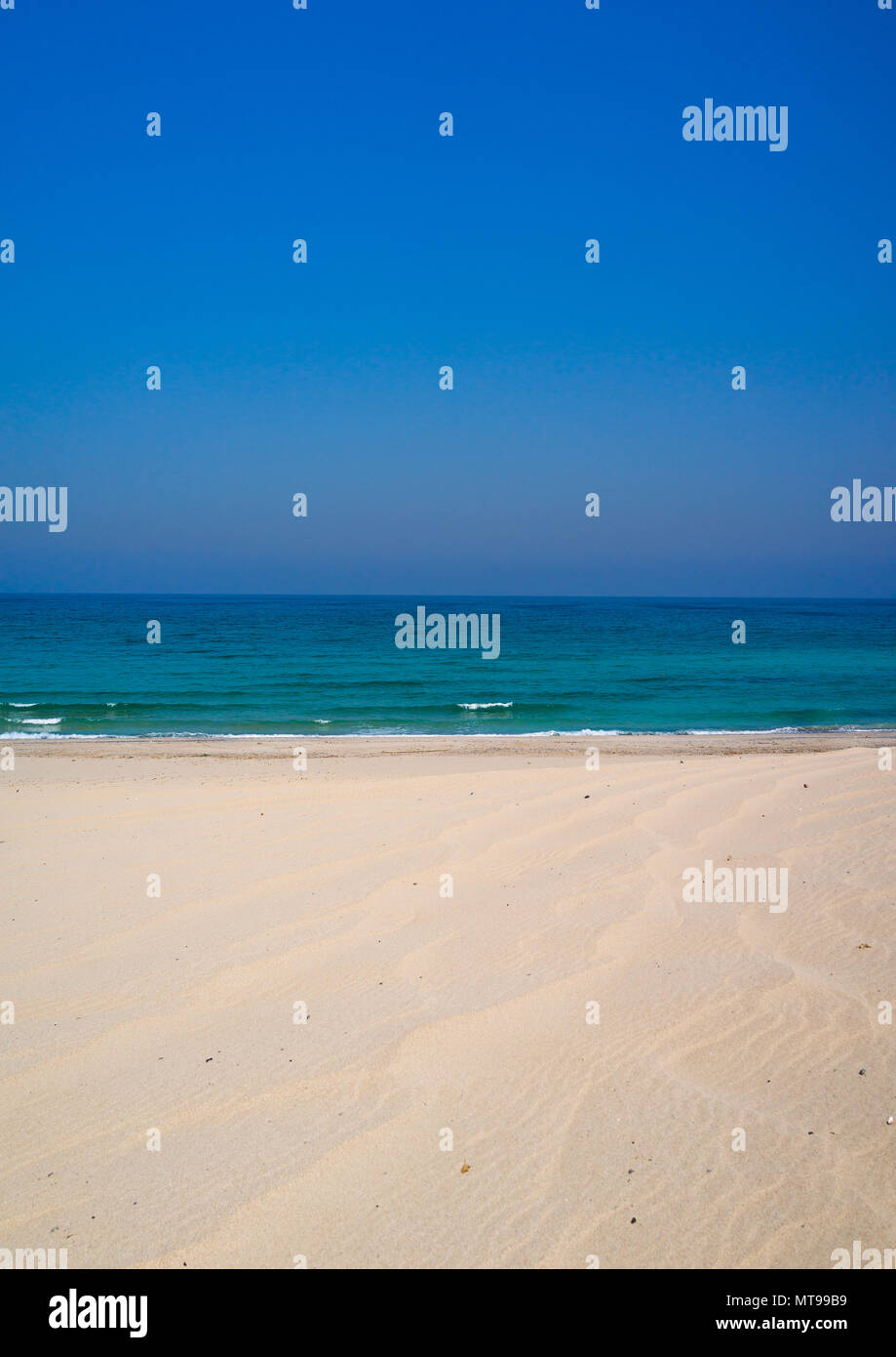 Empty beach, Musandam Governorate, Khasab, Oman Stock Photo - Alamy