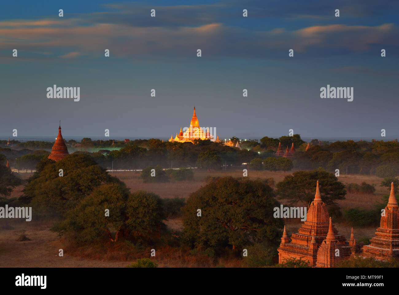 Illuminated Temples of Bagan in dusk Stock Photo - Alamy