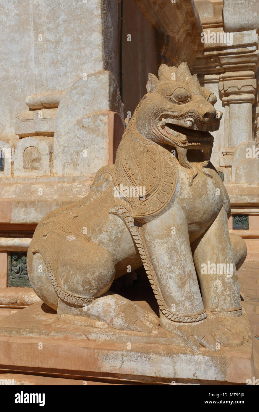Asia myanmar bagan lion temple hi-res stock photography and images - Alamy