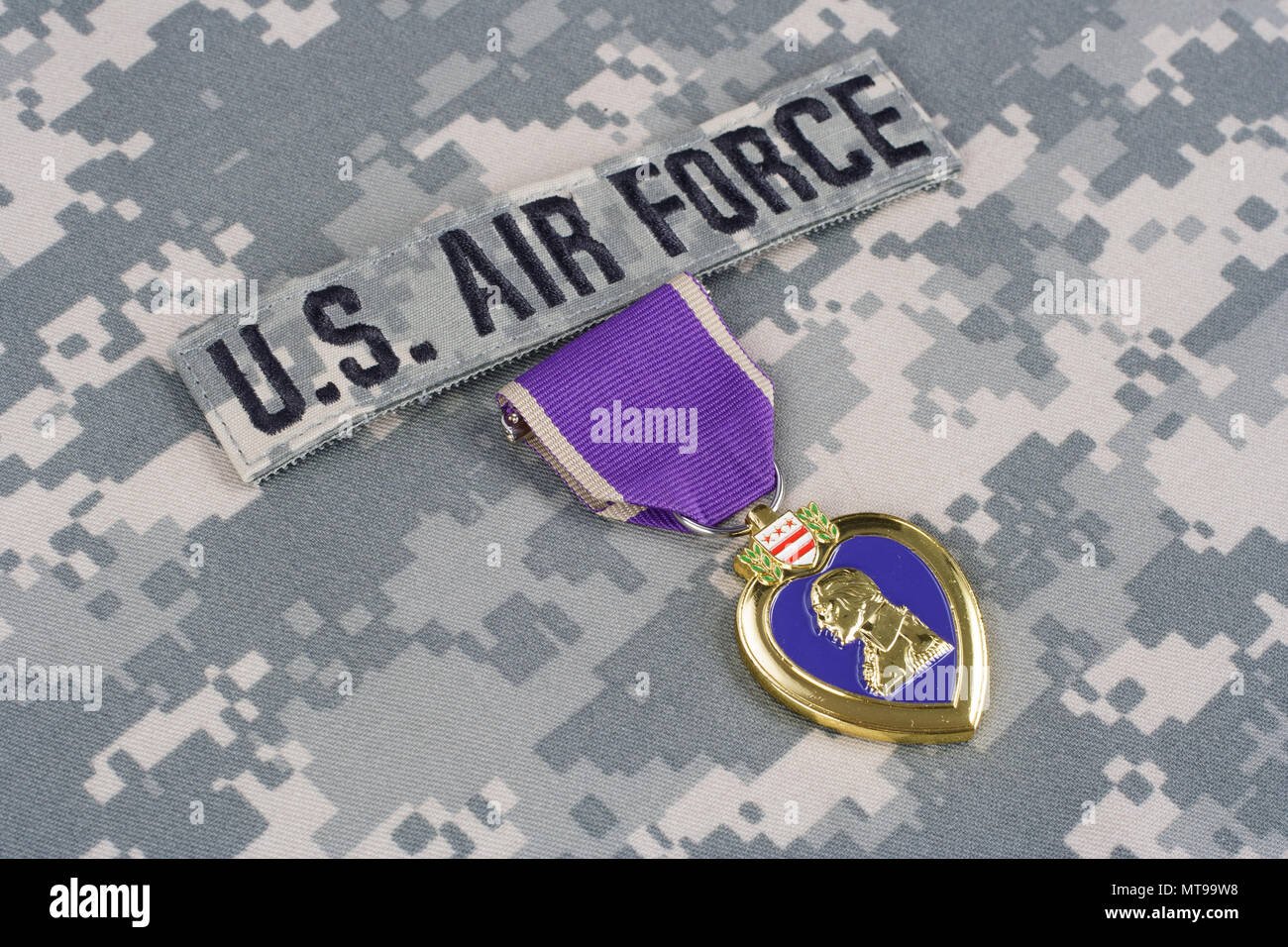 Purple Heart award on US AIR FORCE camouflage uniform Stock Photo - Alamy