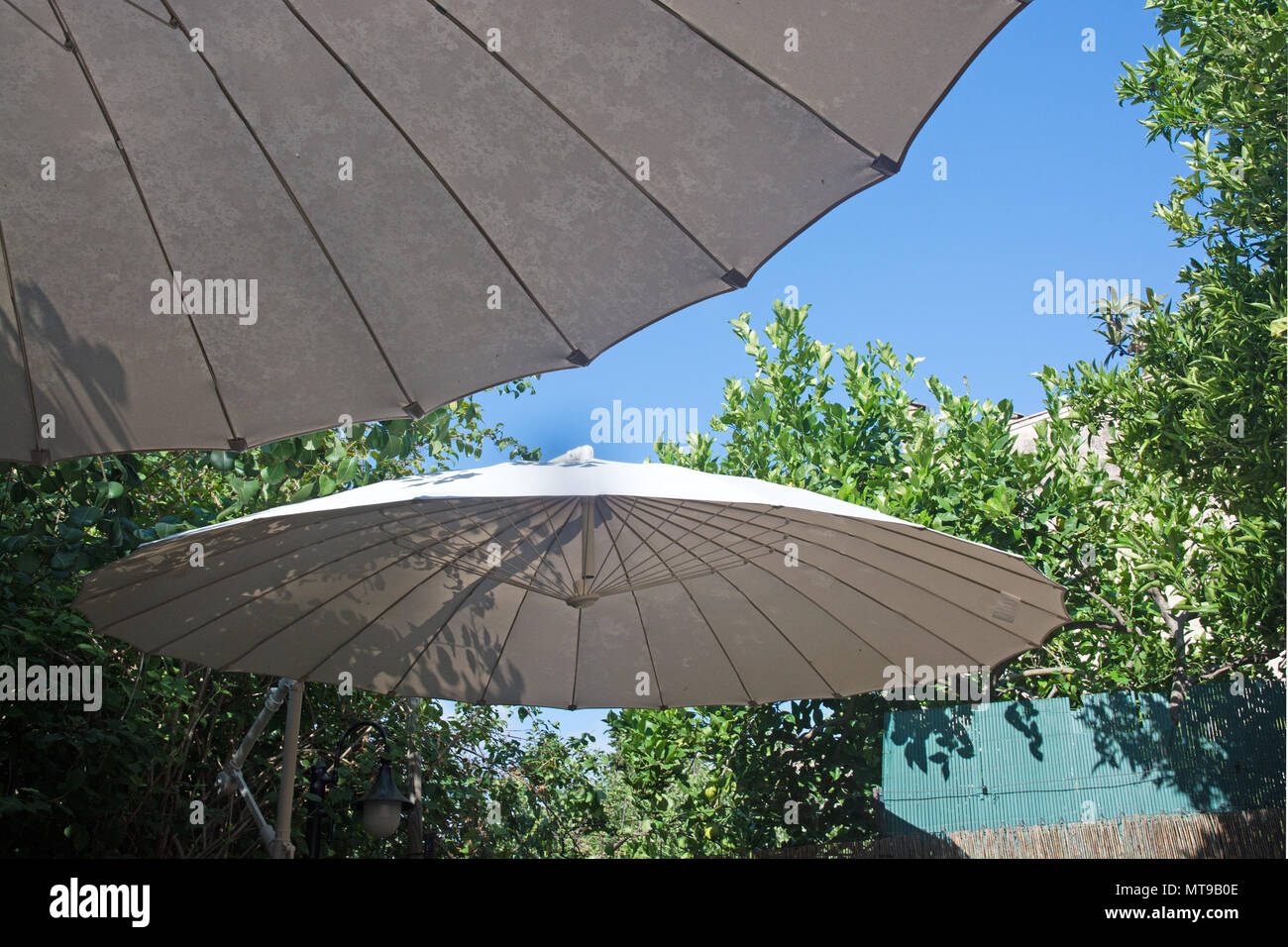 Construction shade hi-res stock photography and images - Alamy