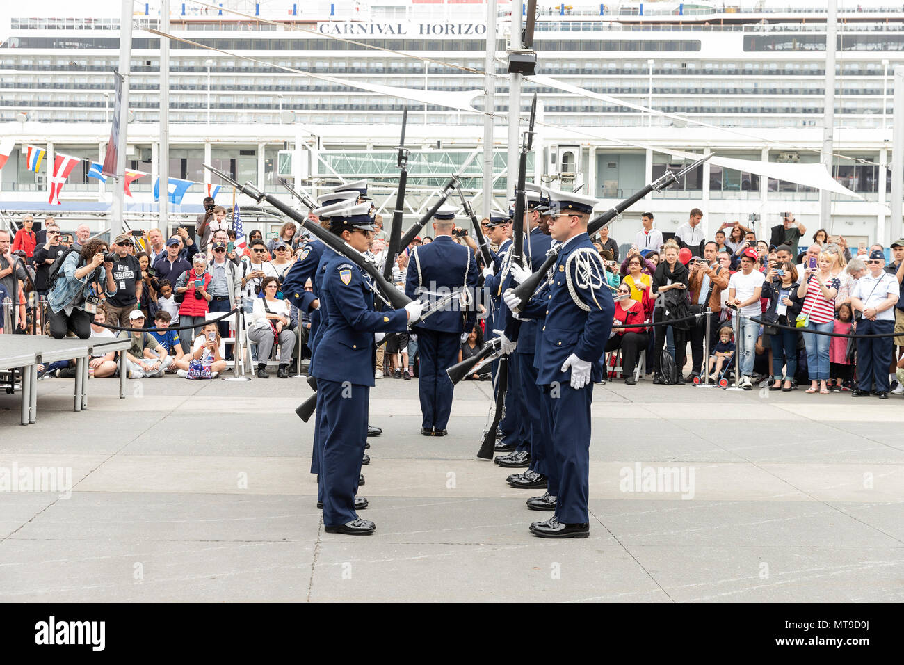 New York, United States. 28th May, 2018. US Coast Guard Honor members ...