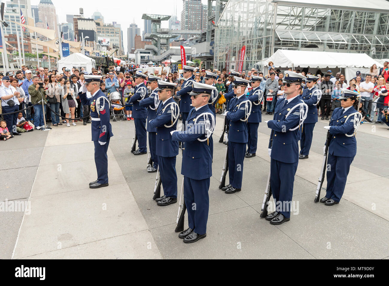 New York, United States. 28th May, 2018. US Coast Guard Honor members ...