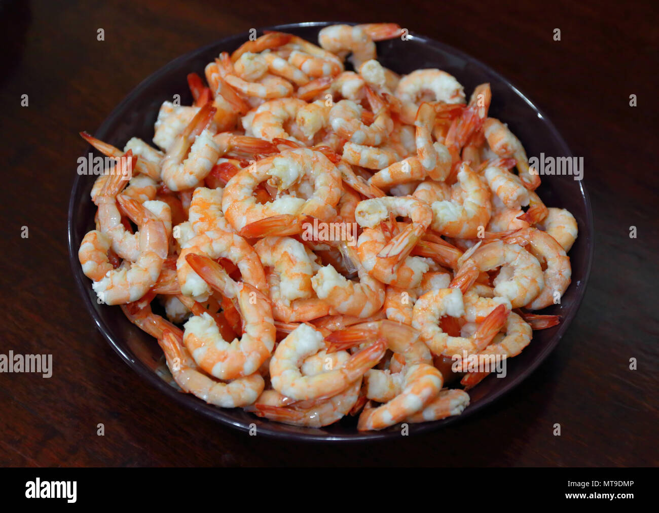Cooked prawns in shell hi-res stock photography and images - Alamy