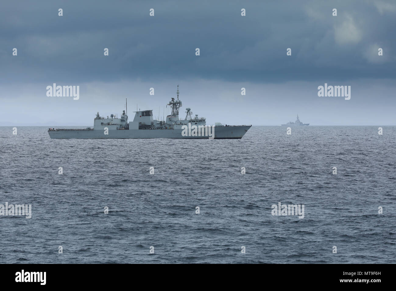 Halifax class frigate hi-res stock photography and images - Alamy