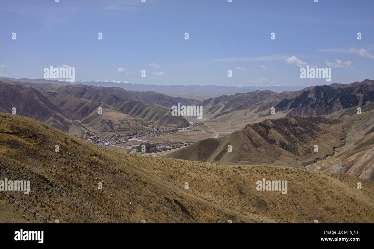 China xiahe sangke grasslands hi-res stock photography and images - Alamy