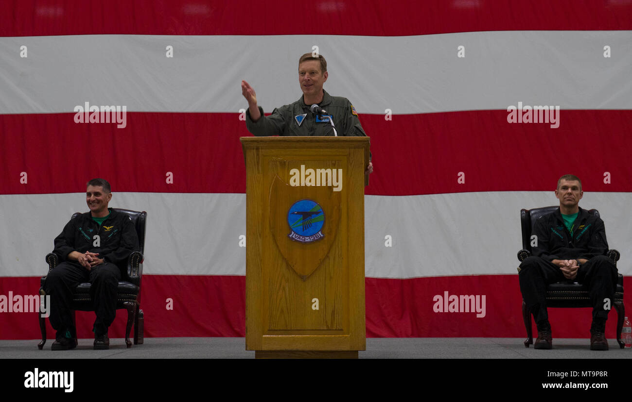 Electronic attack wing pacific hi-res stock photography and images - Alamy