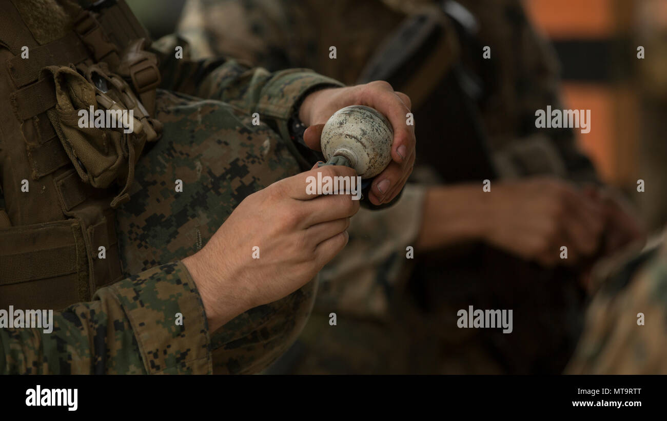 U.S. Marines with Headquarters and Service Company, 2nd Assault ...