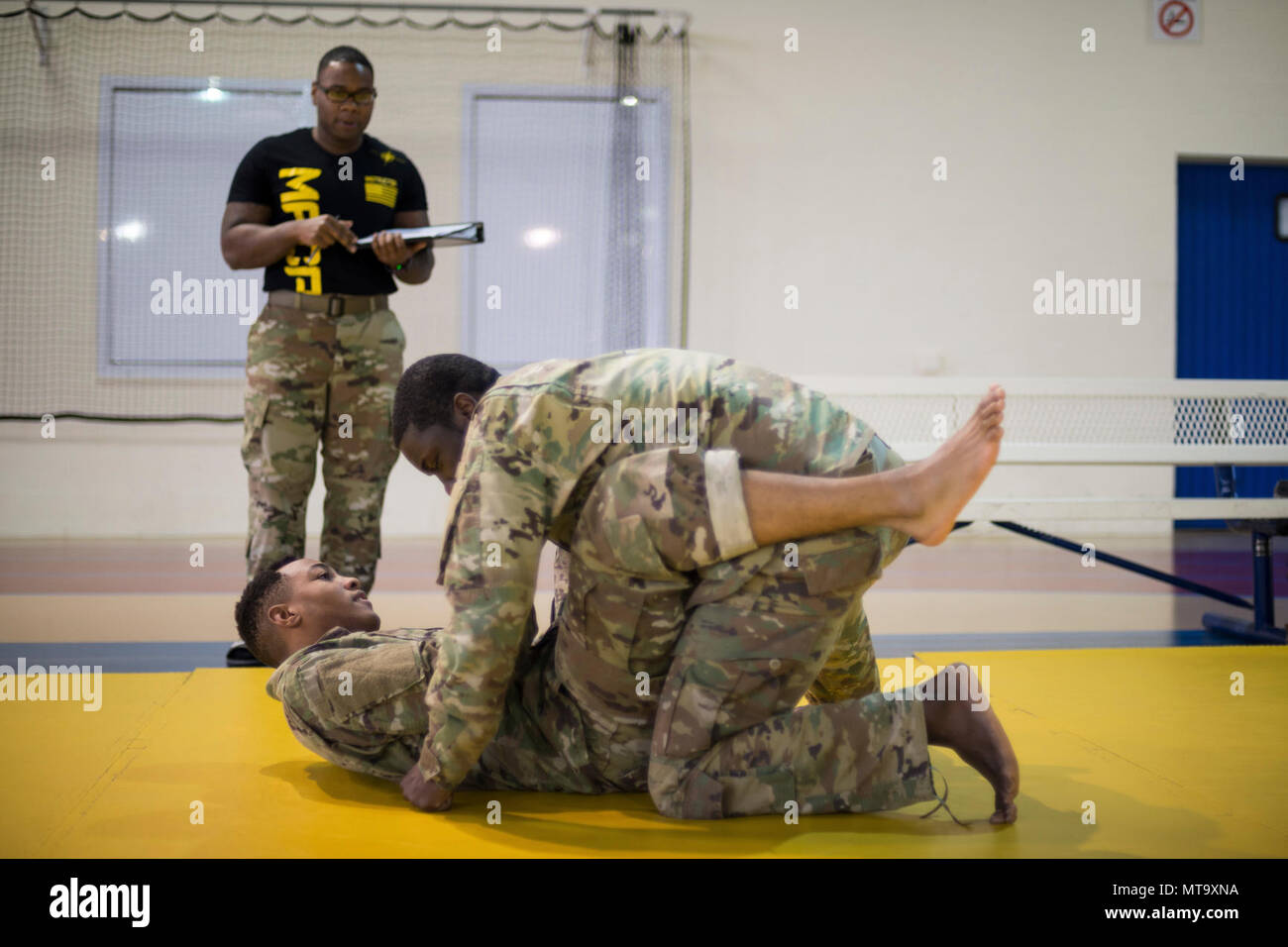 U.S. Army Staff Sgt. Ernest Galloway, combatives master trainer, rates ...