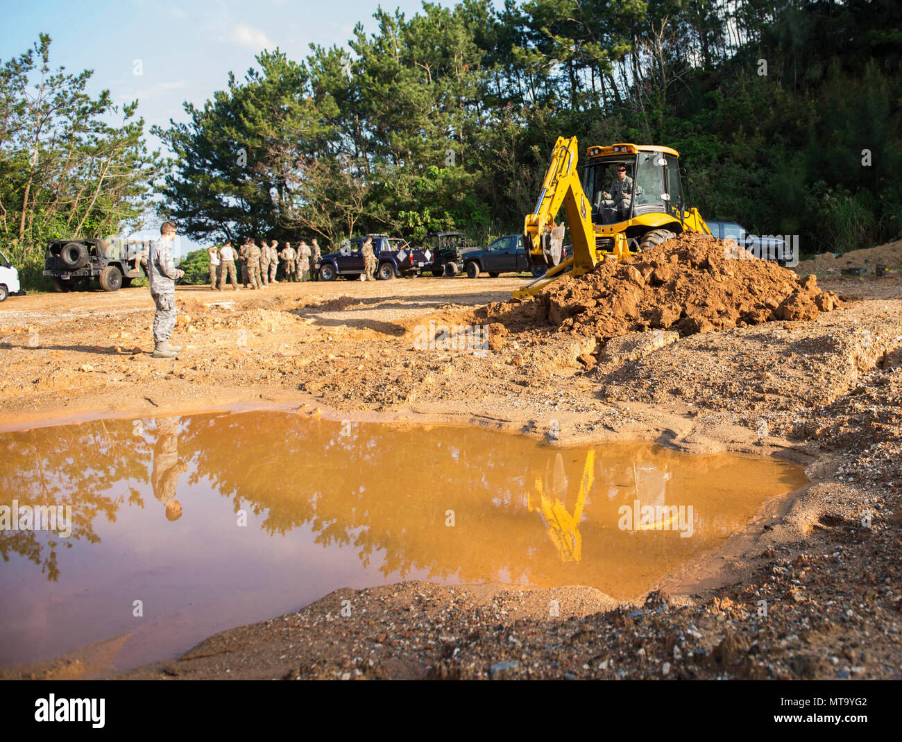 18th civil engineer squadron explosive ordnance disposal hi-res stock ...