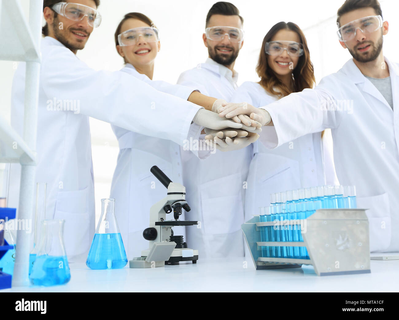 Student science experiment successful hi-res stock photography and ...