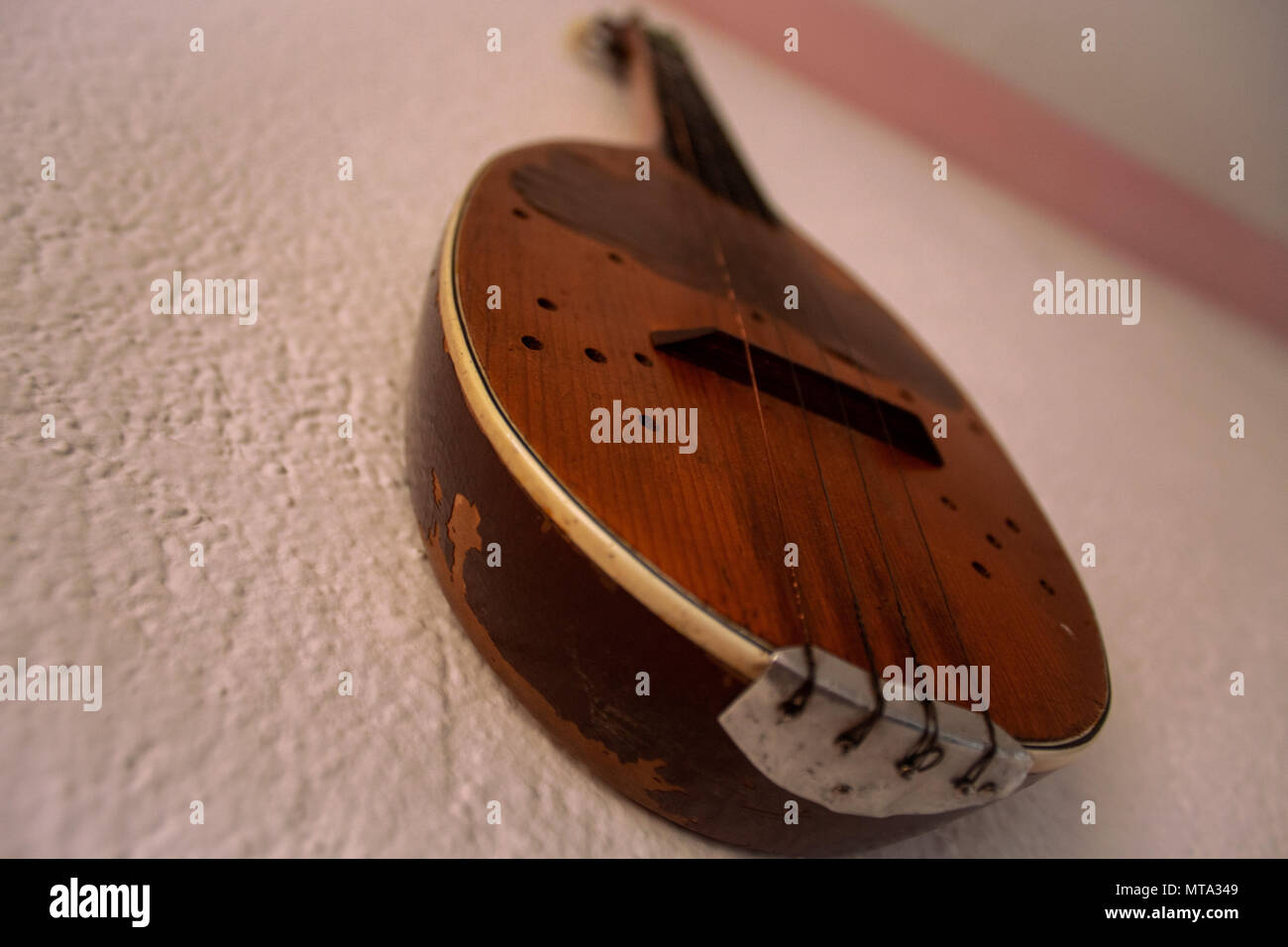 Classical musical entertainment hi-res stock photography and images - Alamy