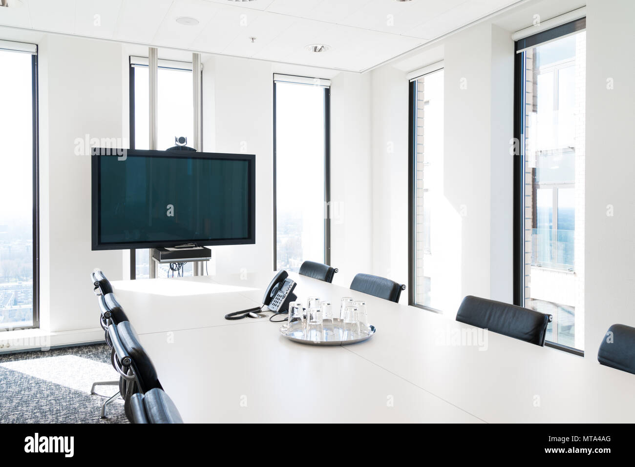 modern light conference room in a skyscraper Stock Photo - Alamy