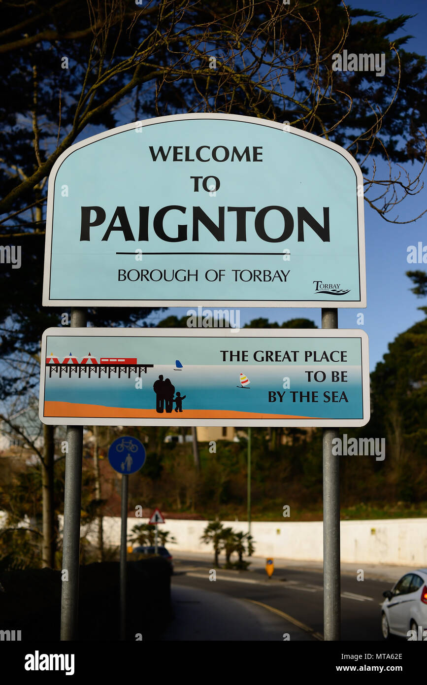 Welcome to Paignton sign Stock Photo - Alamy