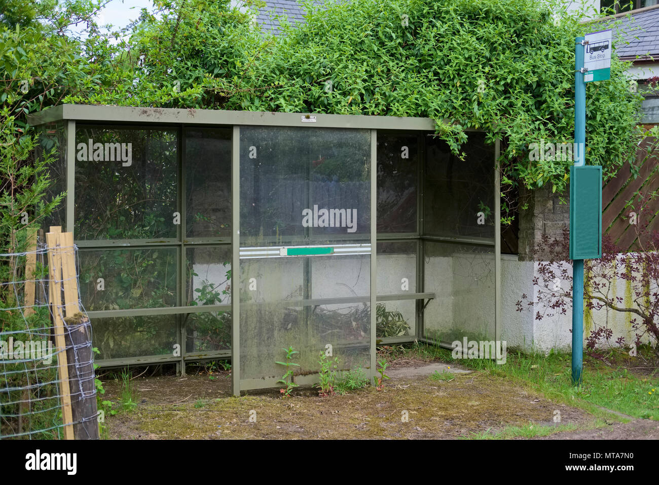 bus stop shelter rural countryside uk public transport free travel ...