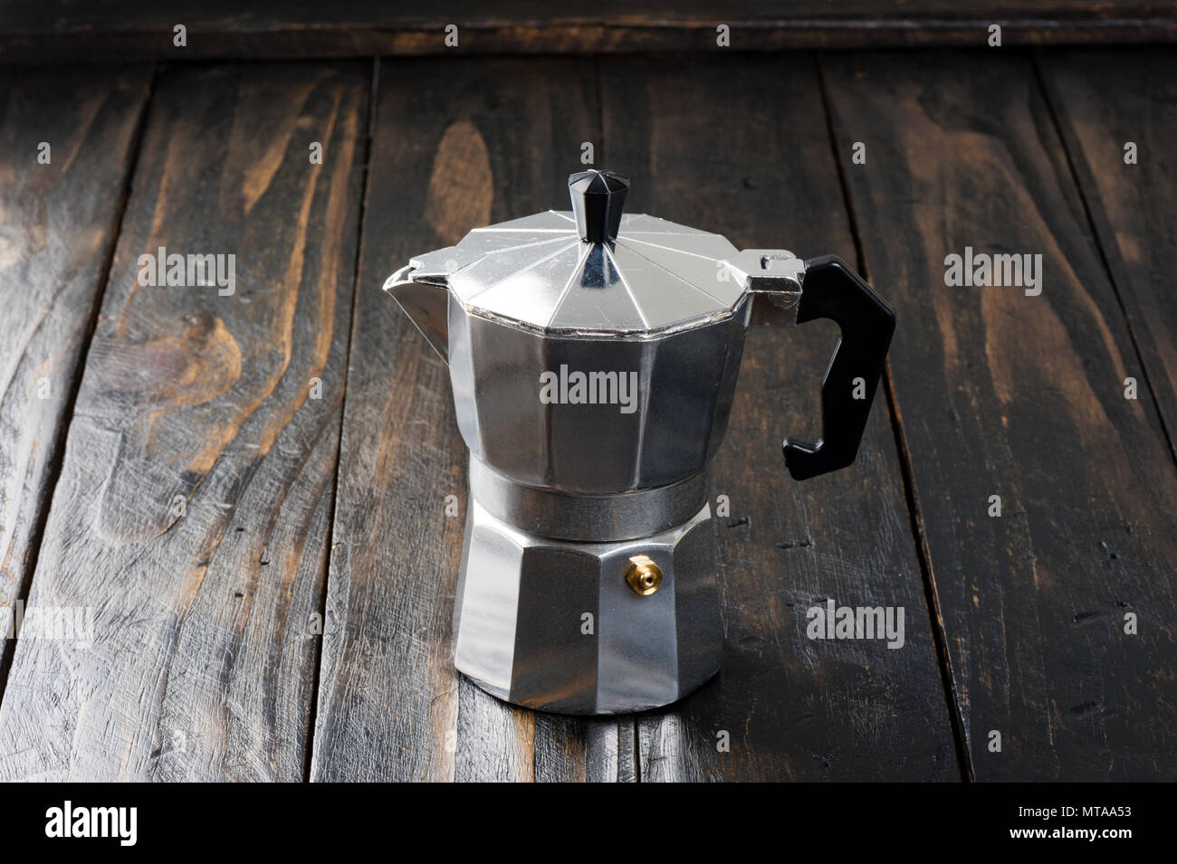 Retro stovetop coffee pot hi-res stock photography and images - Alamy