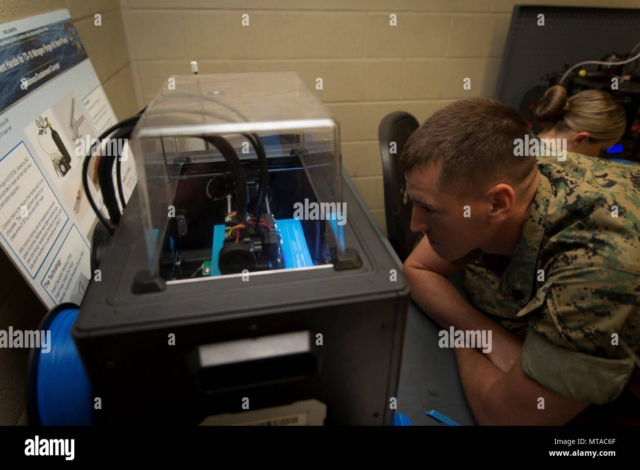 3d printers military hi-res stock photography and images - Alamy