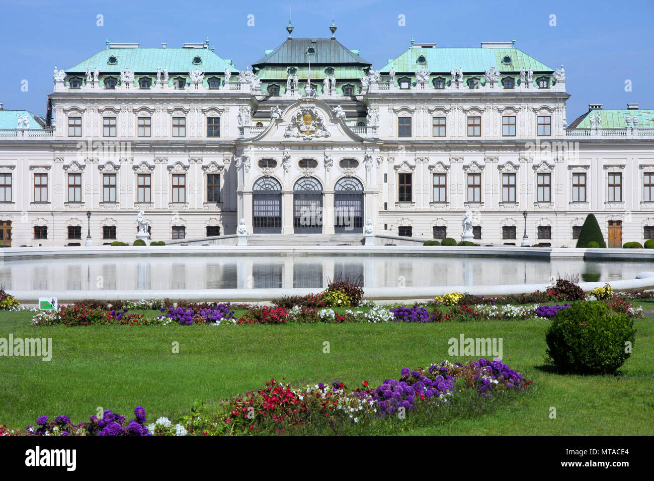 Baroque castle Belvedere in Vienna, Austria Stock Photo - Alamy