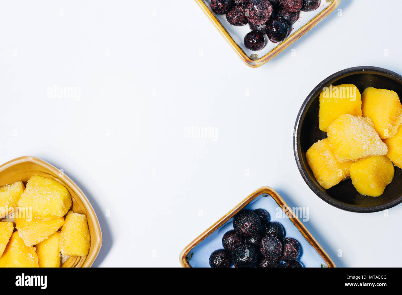 Mango cubes plate hi-res stock photography and images - Alamy