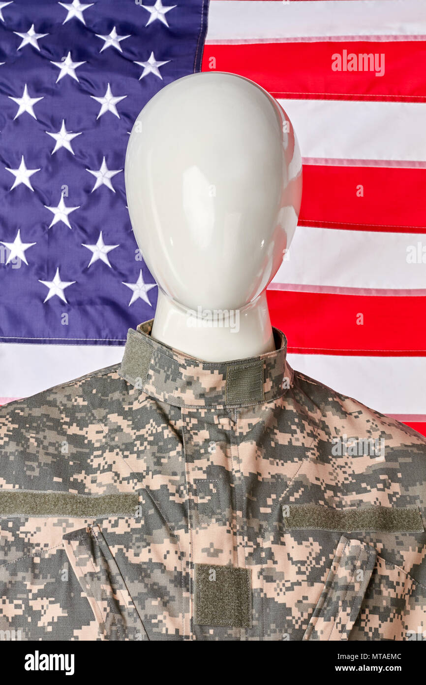 Patriotic american soldier concept. Mannequin portrait against USA flag ...