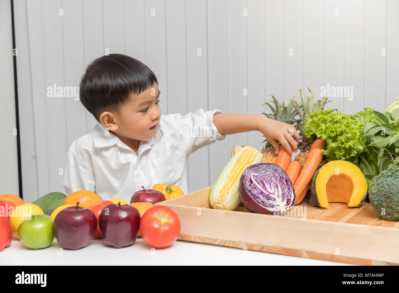 Healthy and nutrition concept. Kid learning about nutrition how to ...