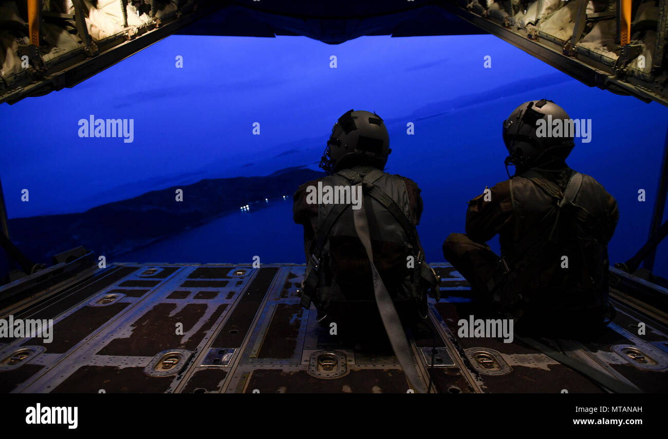 Cj 130 hercules hi-res stock photography and images - Alamy