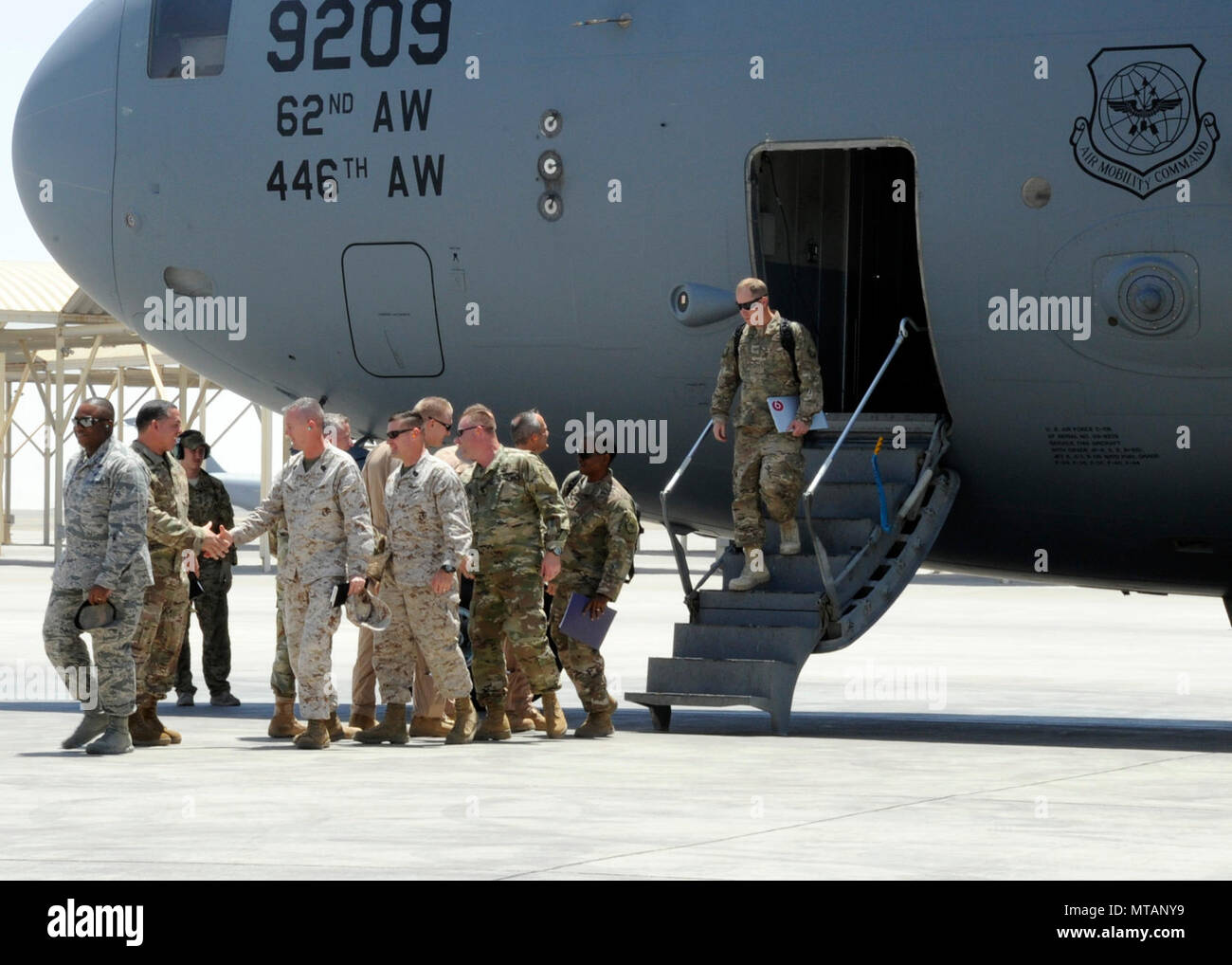 380th aew hi-res stock photography and images - Alamy