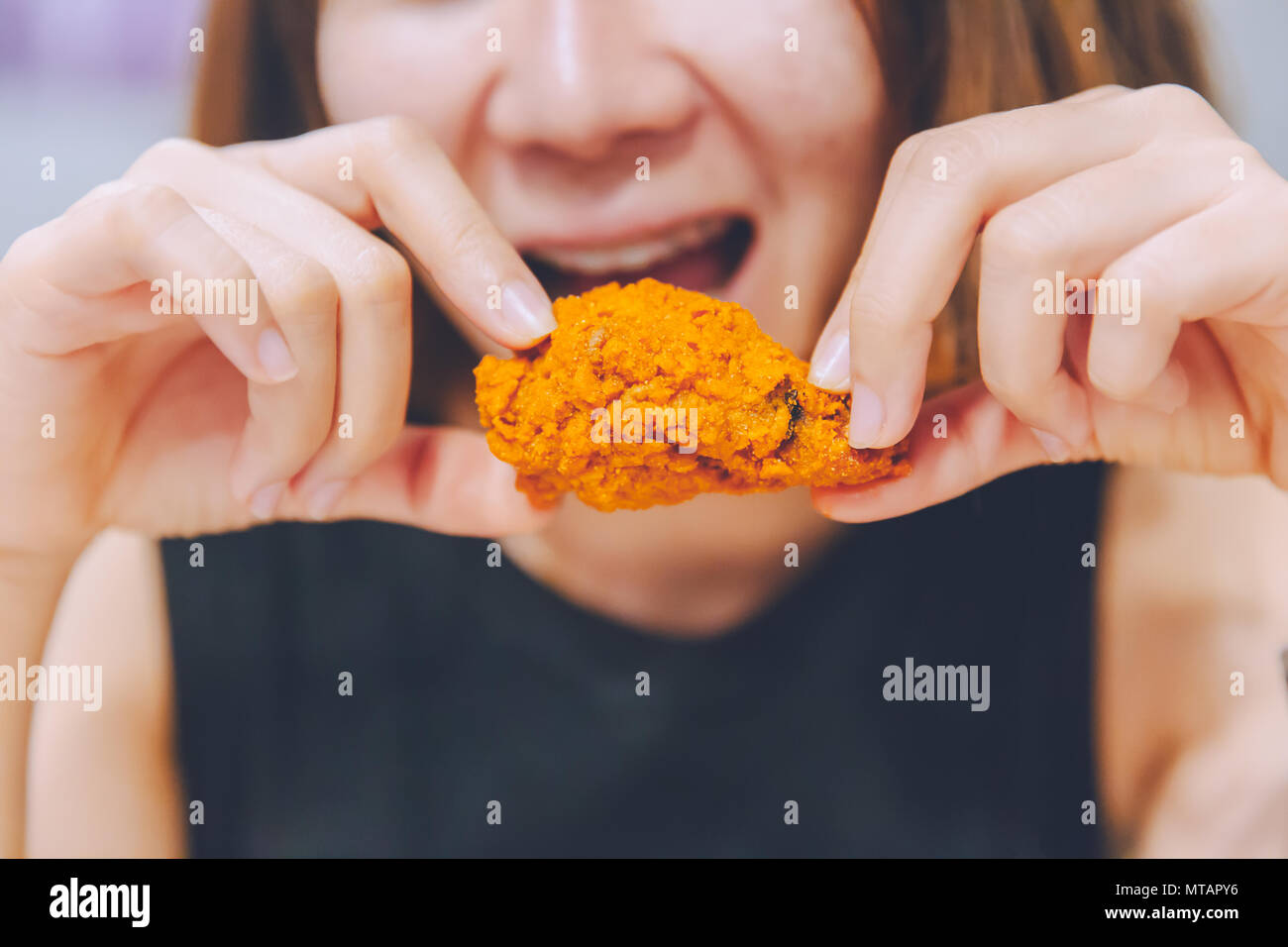 Kfc chicken wings hi-res stock photography and images - Alamy