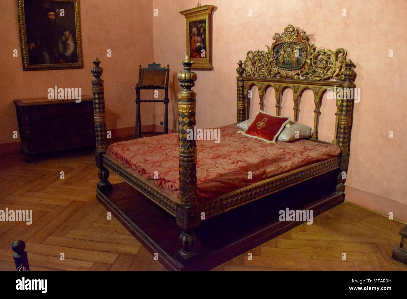 Roman bed at Sant'Angelo Castle Italy Stock Photo - Alamy