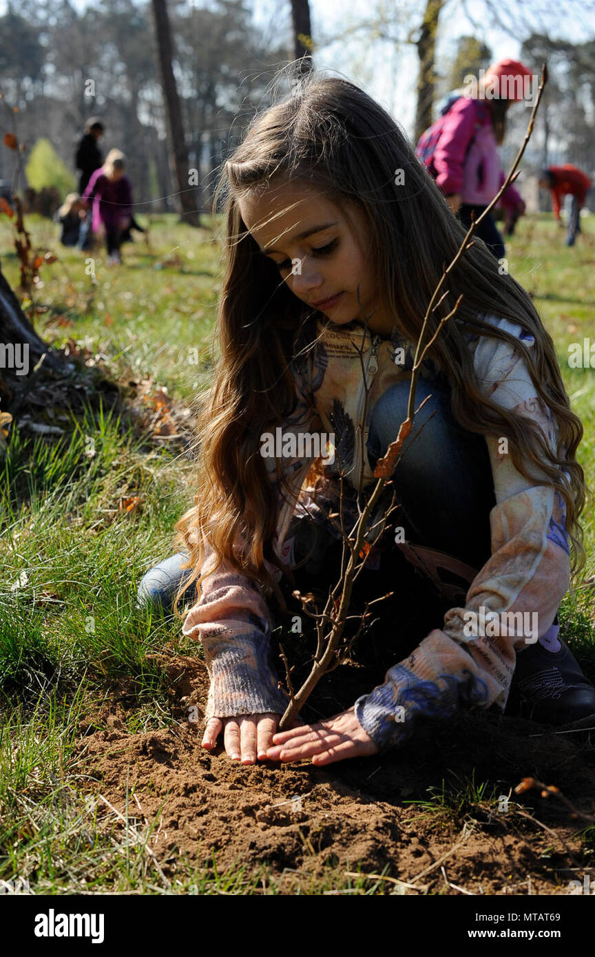 Celeste Bronson, daughter of Maj. Hyrum Bronson, United States ...