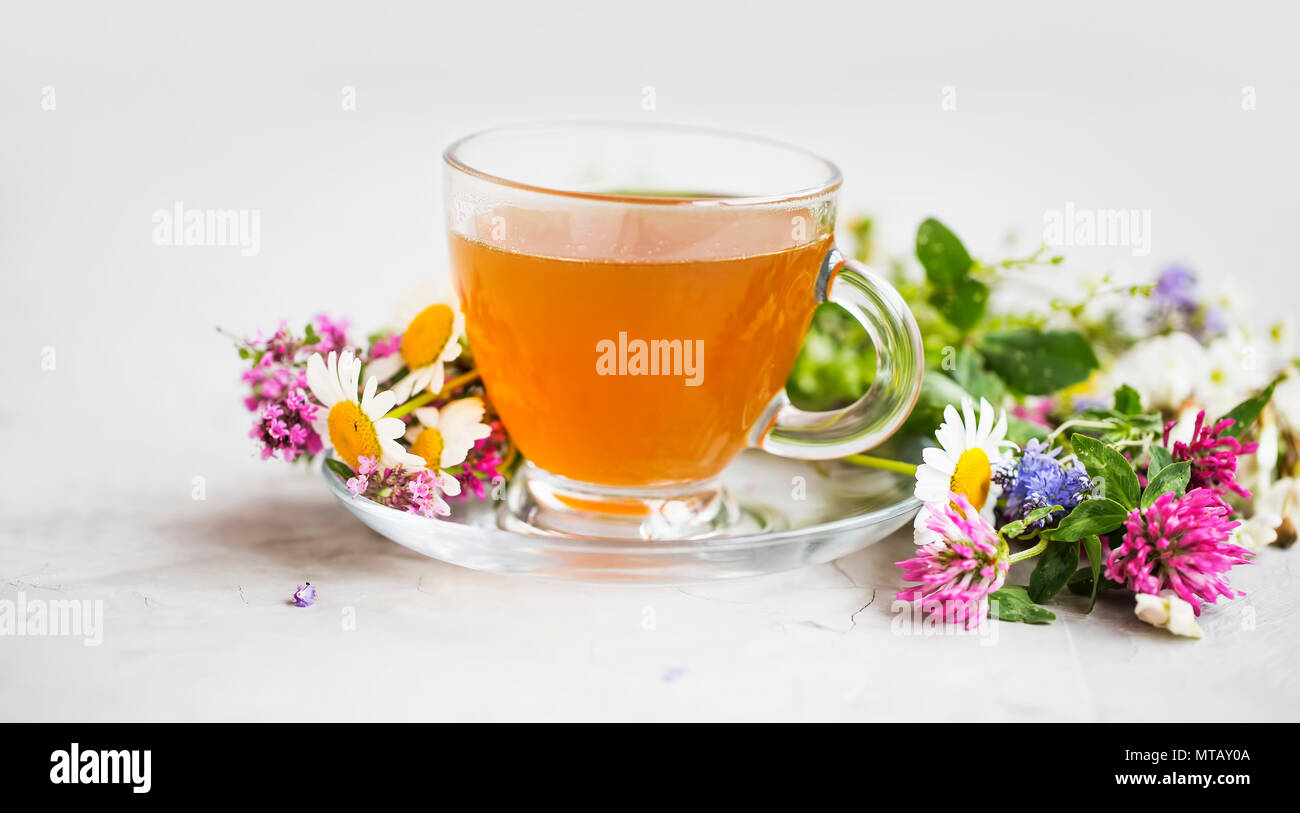 Herbal tea with medicinal plants and flowers, herbal tea cup Stock ...