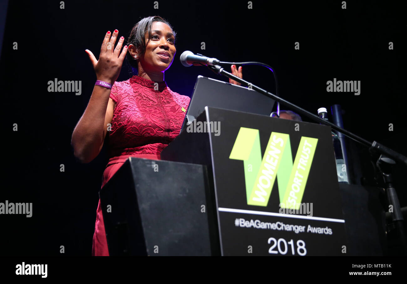 Presenters on stage hi-res stock photography and images - Alamy