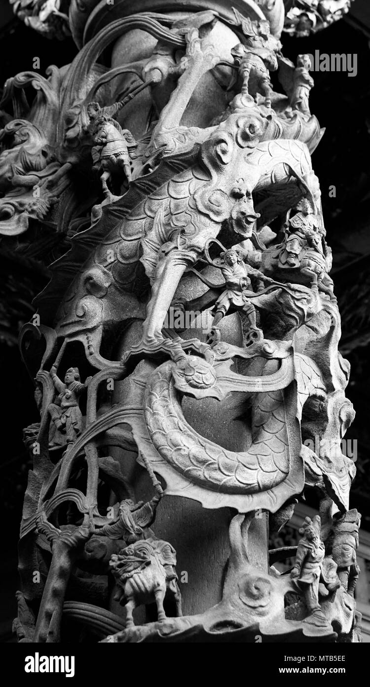 column sculpture chinese longshank temple in Taipei, Taiwan Stock Photo ...
