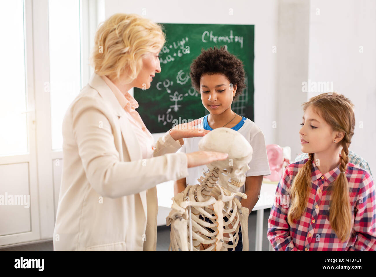 Smart kids multicultural hi-res stock photography and images - Alamy