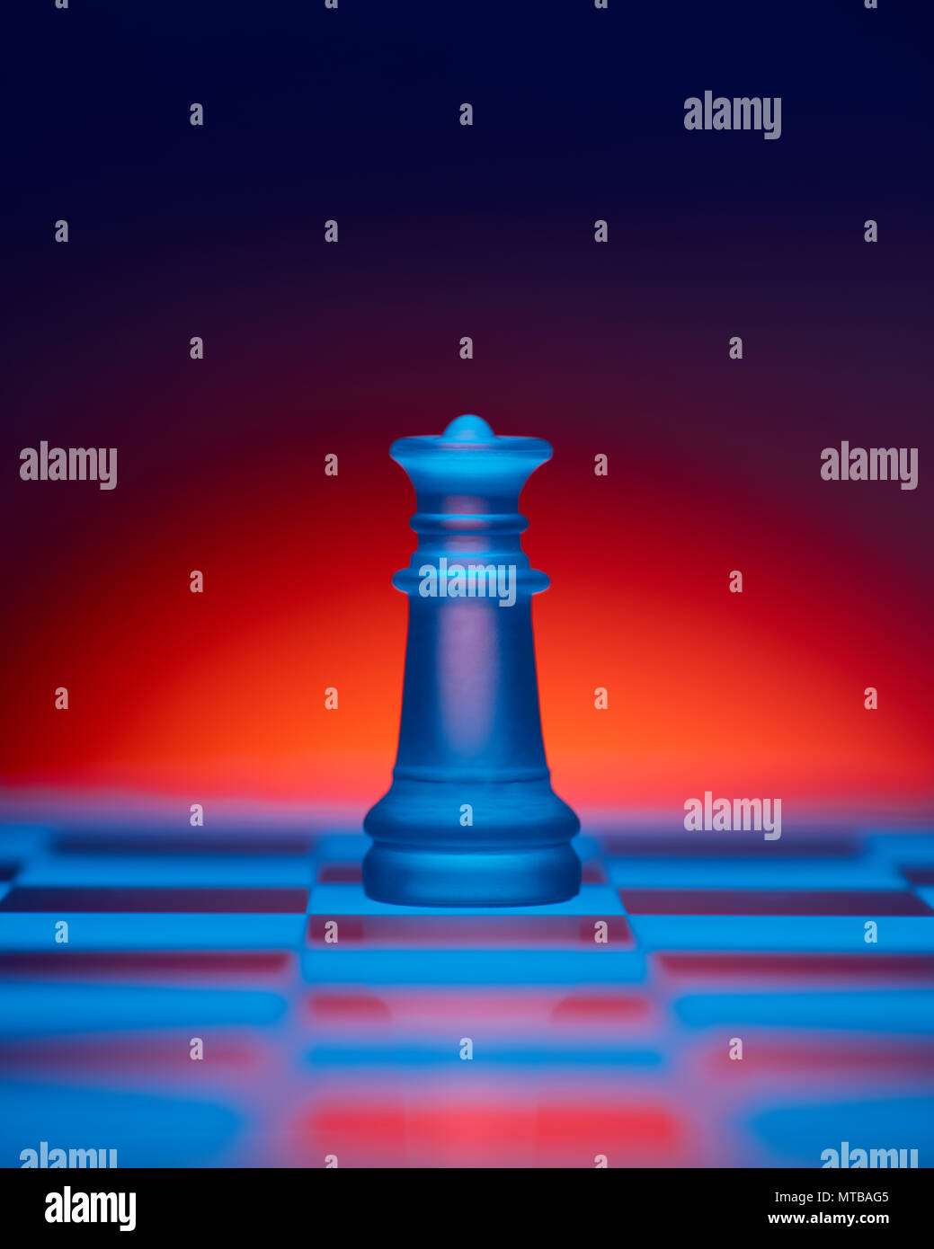 Red queen chess strategy hi-res stock photography and images - Alamy