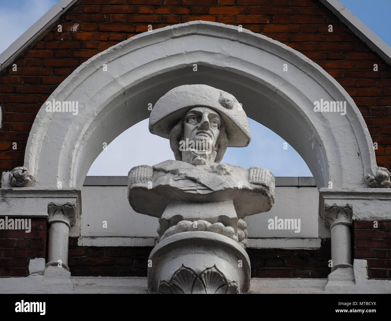 Lord nelson bust hi-res stock photography and images - Alamy