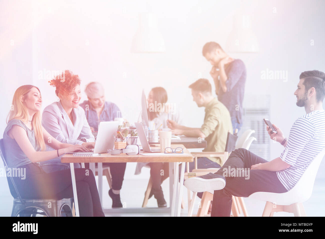 Multicultural team hi-res stock photography and images - Alamy