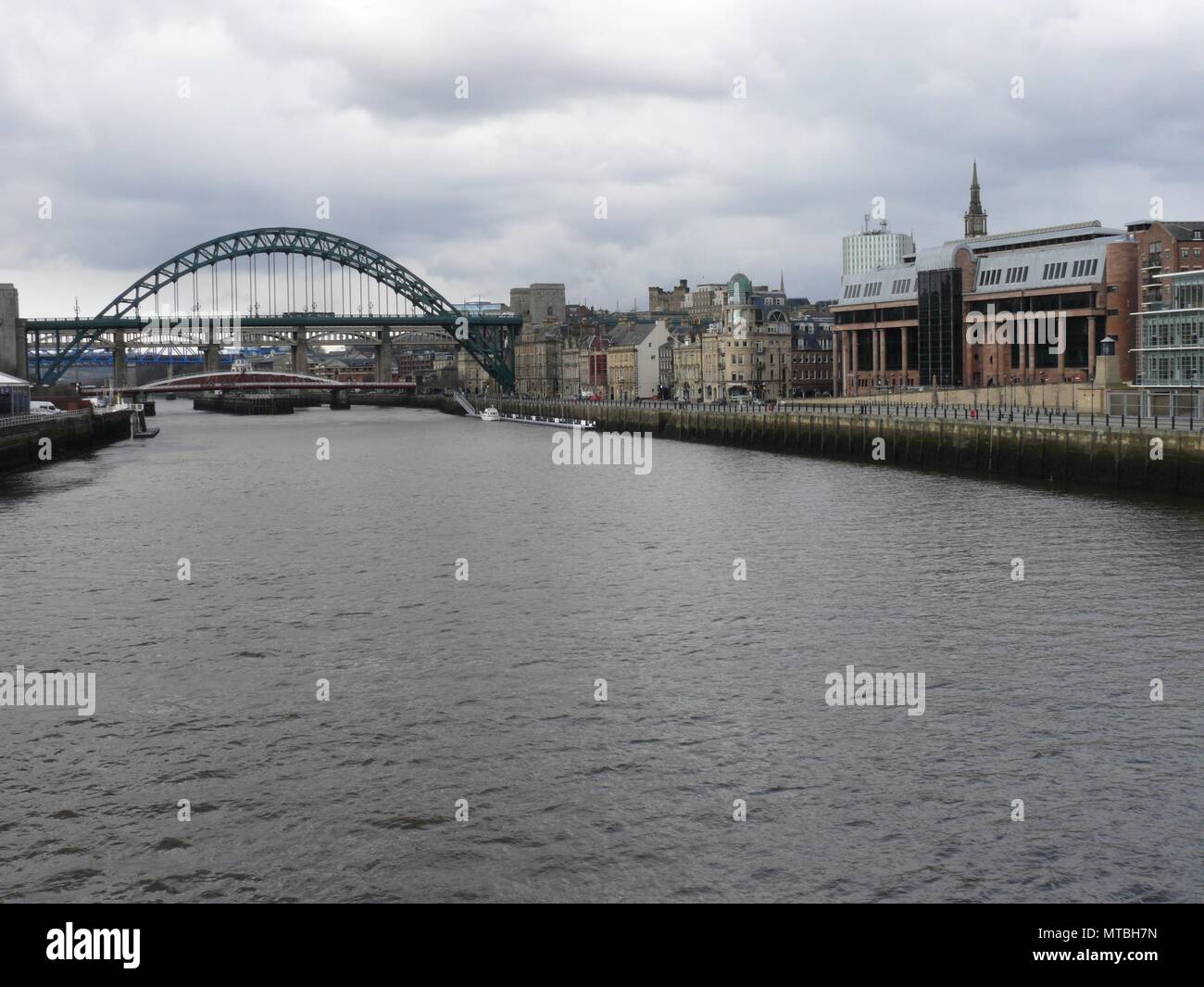Newcastle quay side hi-res stock photography and images - Alamy