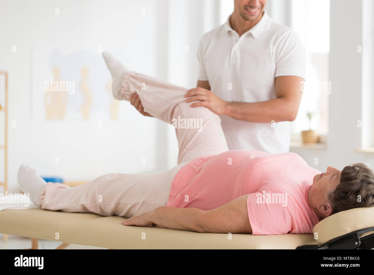 Geriatric ward hi-res stock photography and images - Alamy