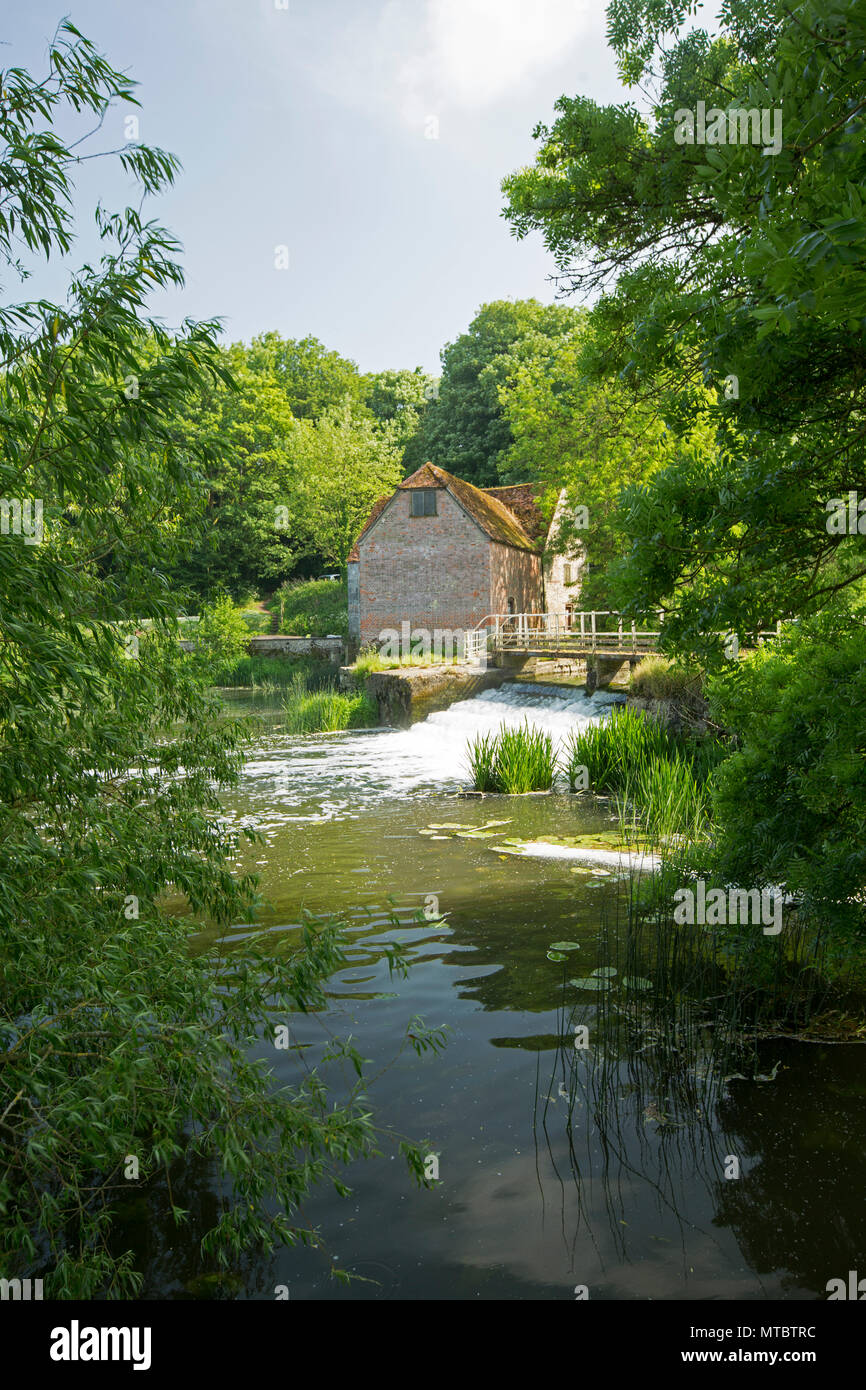 Sturminster newton mill hi-res stock photography and images - Alamy