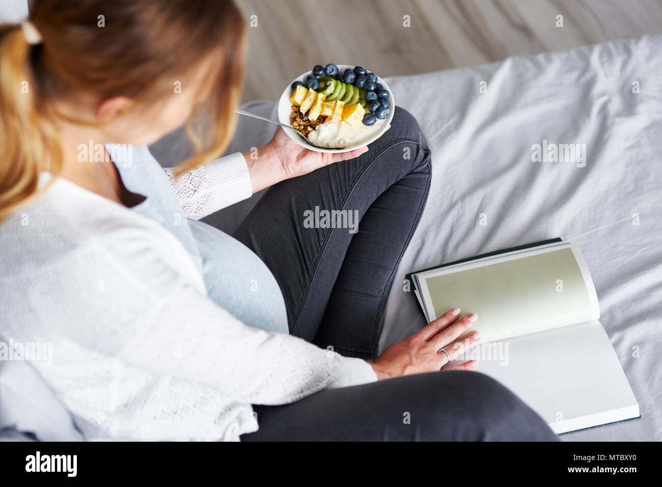 Top view unrecognizable woman relaxing hi-res stock photography and ...