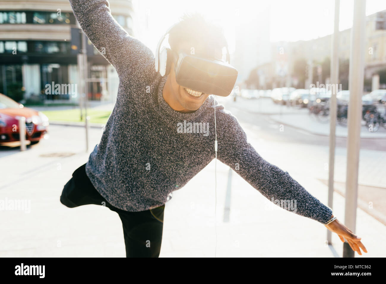 Augmented reality viewer hi-res stock photography and images - Alamy