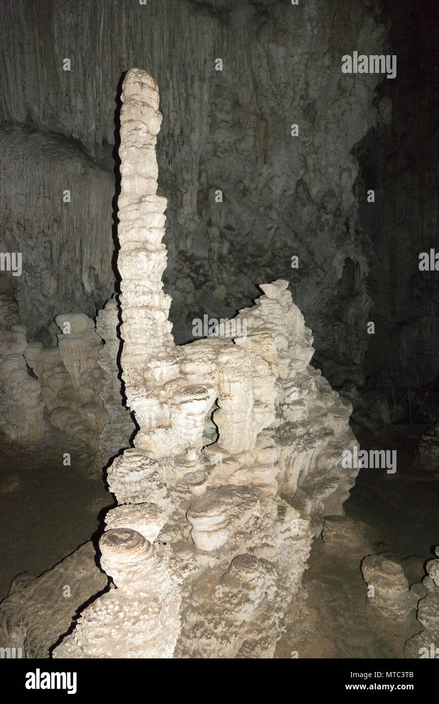 Stalactites and stalagmites in a cave Stock Photo - Alamy