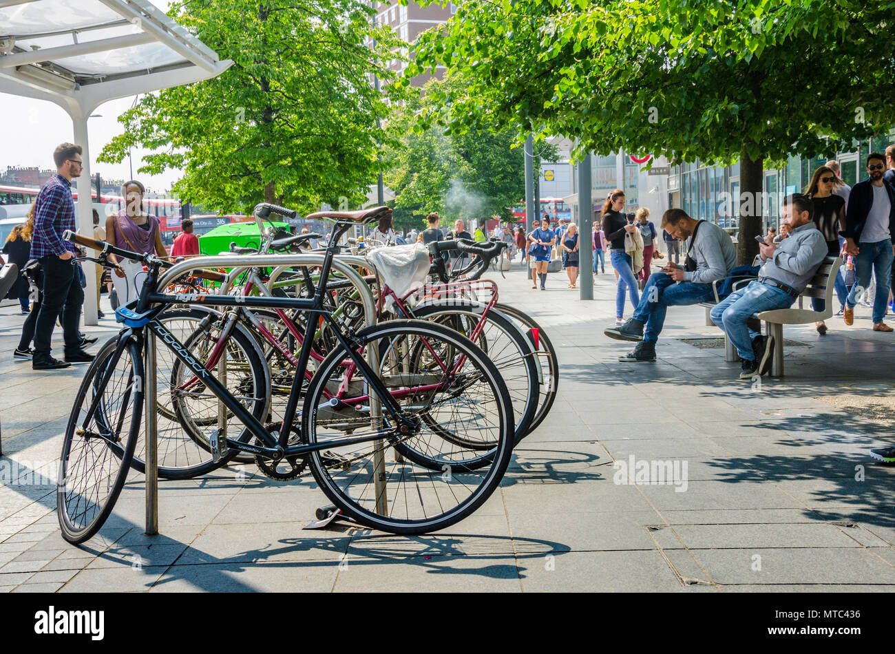 Pavement rack hi-res stock photography and images - Alamy
