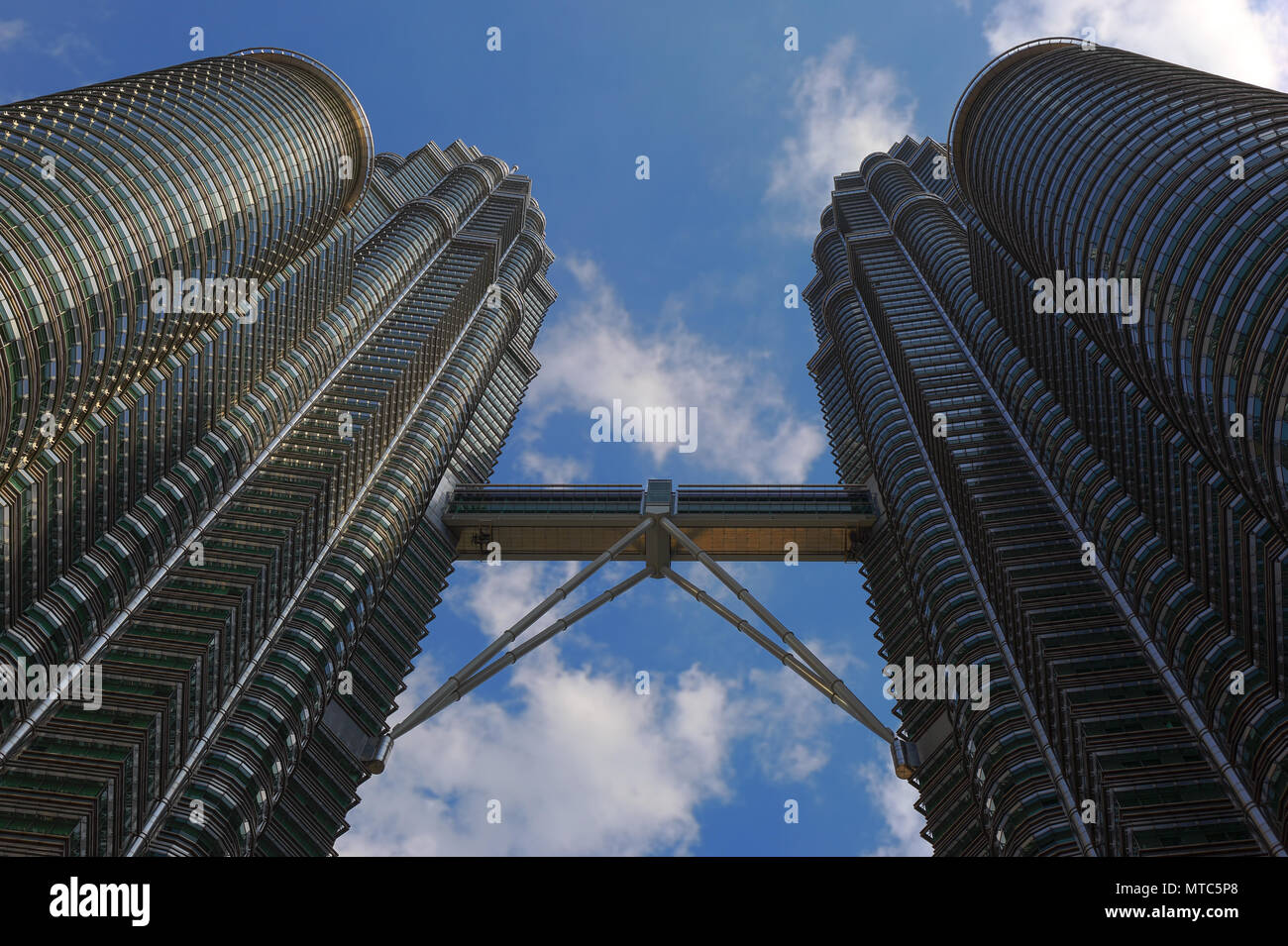 Petronas tower bridge hi-res stock photography and images - Alamy