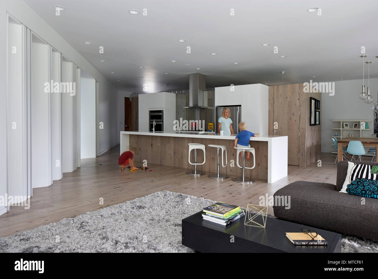 Kitchen. Parallelogram House, Winnipeg, Canada. Architect: 5468796 ...