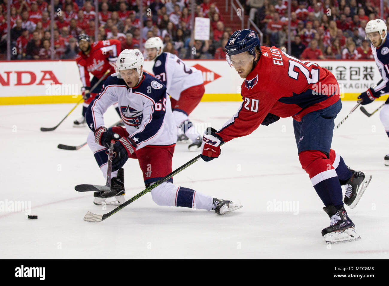 Capitals center Lars Eller (20 Stock Photo - Alamy